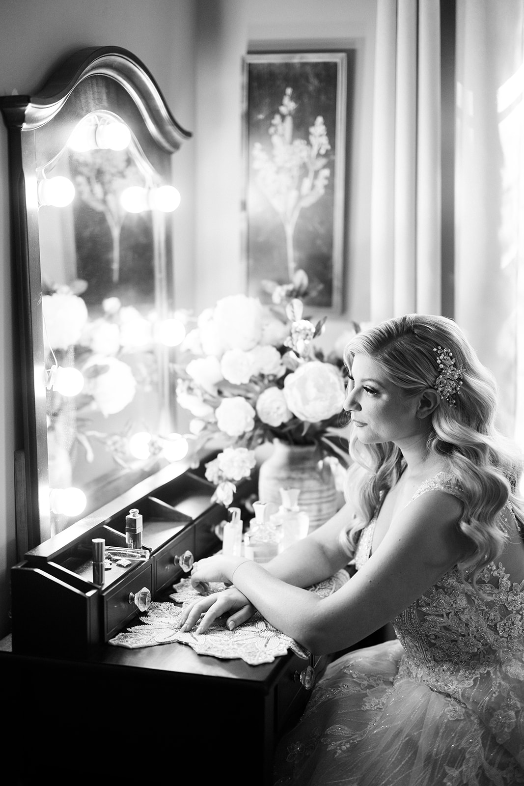 Alyssa + Jay: A Glamorous Winter Wedding at the Radisson Lackawanna ...